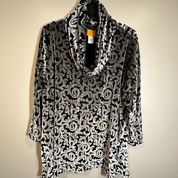 Ruby Rd. | Tops | Ruby Rd Black Silver Velour Tunic Style Top | Poshmark